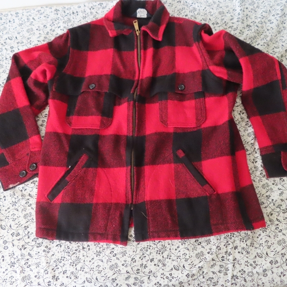 Woolrich | Jackets & Coats | Vintage Woolrich Plaid Black Red Cruiser ...